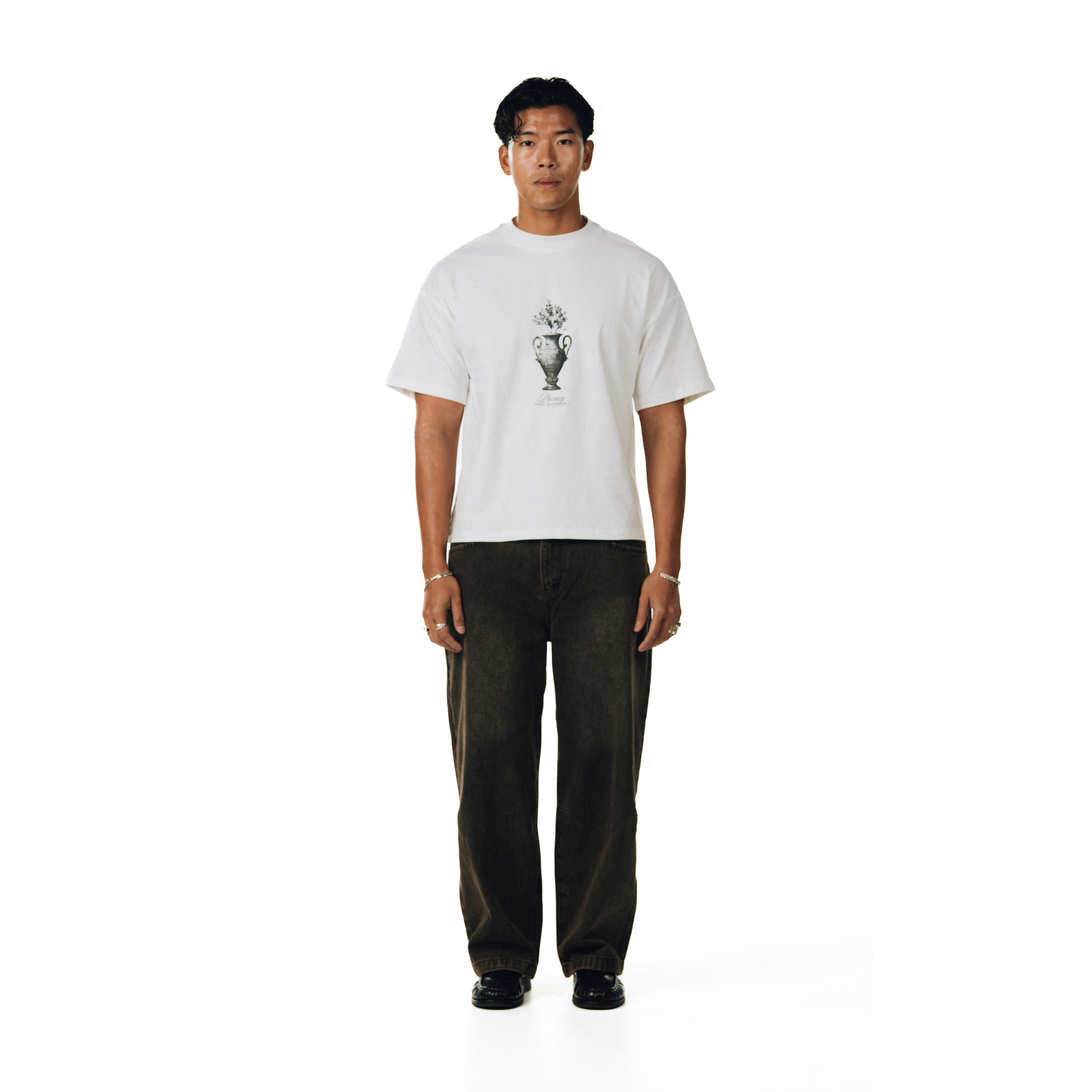 Luxury Graphic T-Shirts – PRIVACY CLO